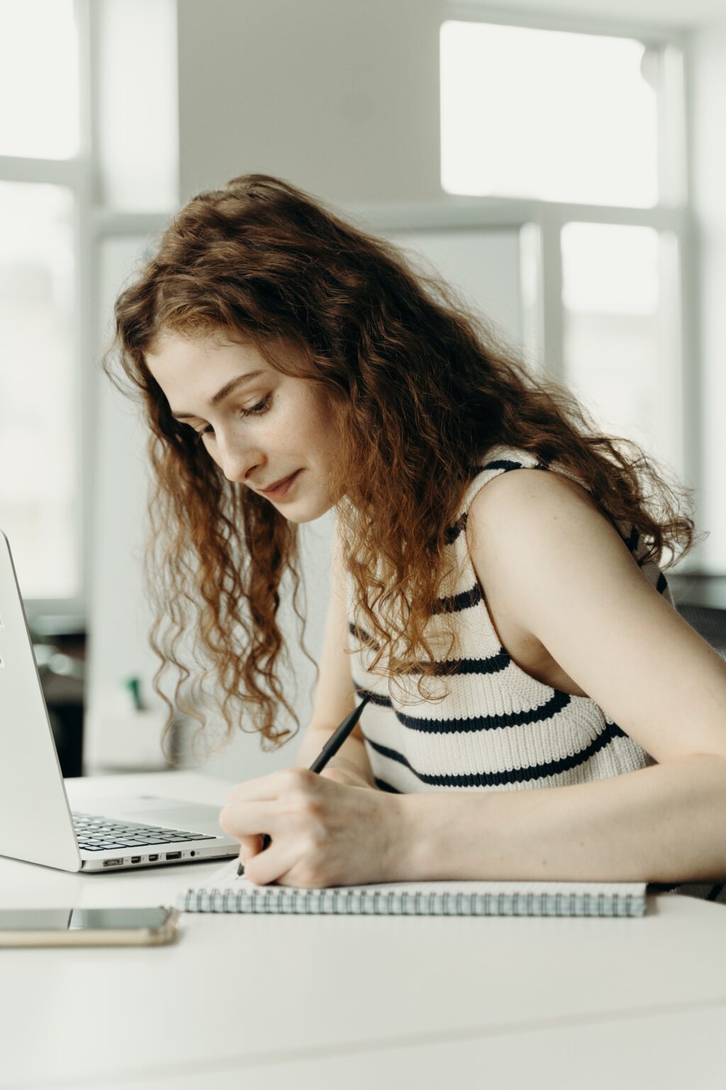 10 Habits of Organized Women living their best life
