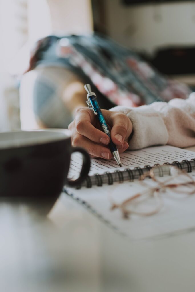 110+ things to write about when bored you'll love in 2025 - Bellflower ...