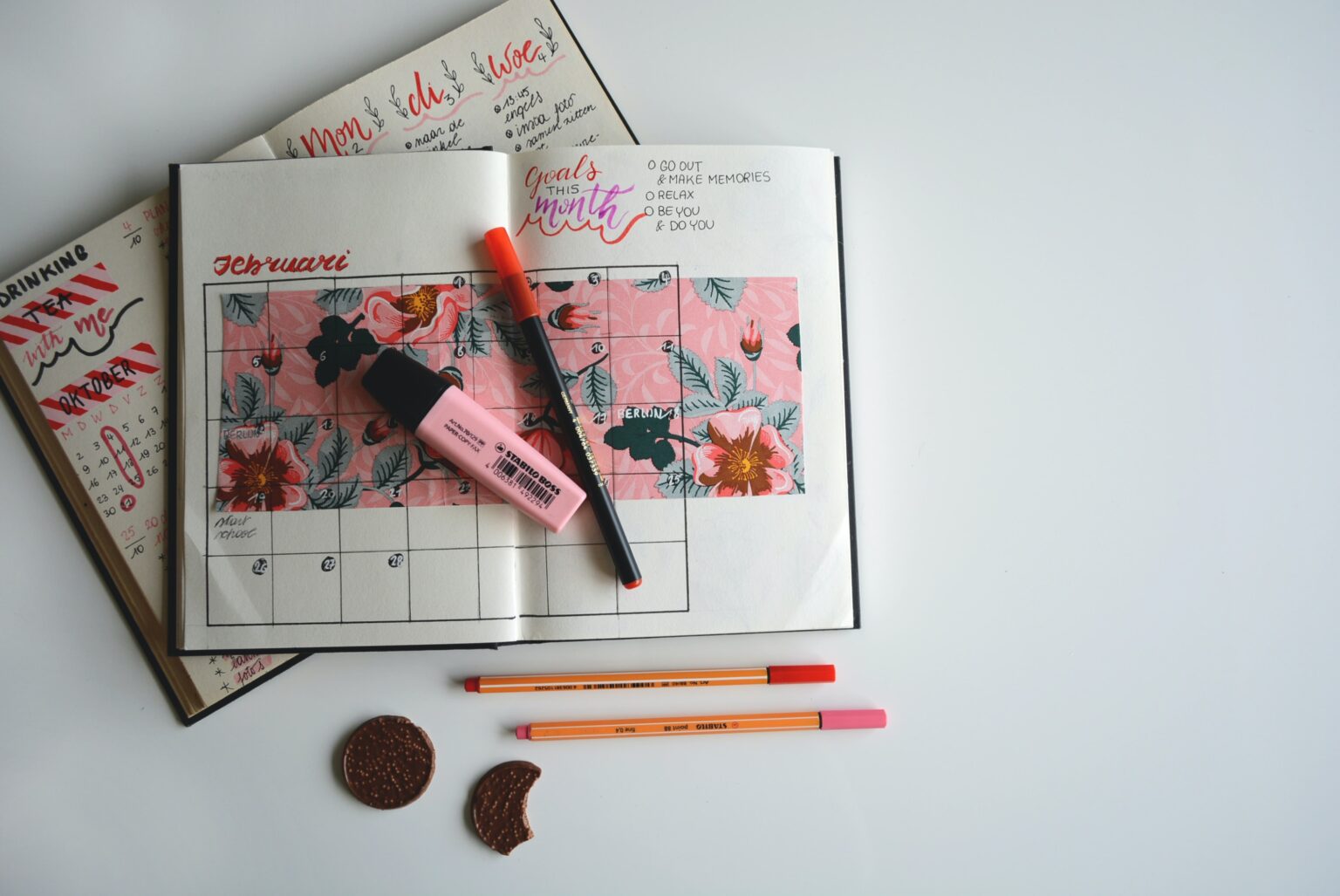 7 reasons you find Journaling boring + How to fix
