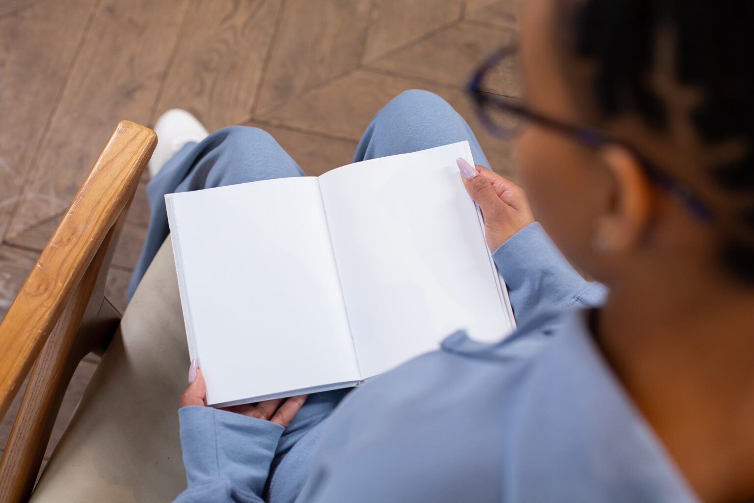 7 reasons you find Journaling boring + How to fix